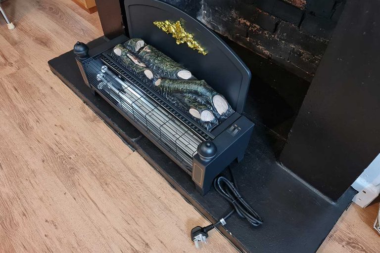 Electric Fireplace Logs (The Complete Guide) - Fireplace Universe