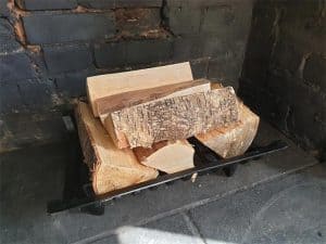 Fireplace Kindling (The Ultimate In-Depth Guide) - Fireplace Universe