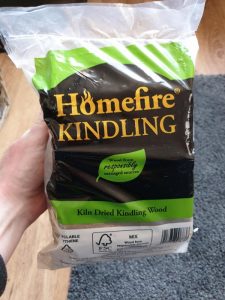 Fireplace Kindling (The Ultimate In-Depth Guide) - Fireplace Universe