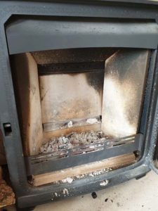 How A Wood Burning Stove Works (With Diagrams)